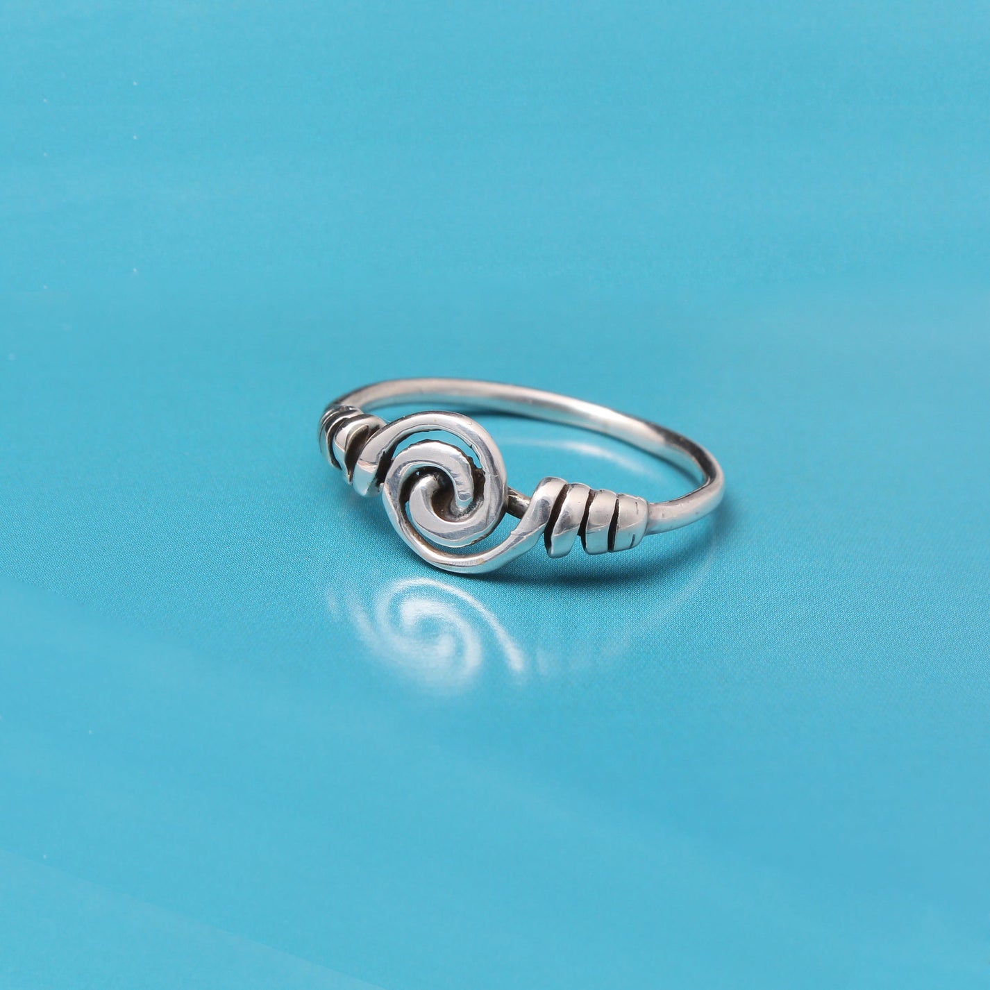Sterling Silver Spiral Ring – GemsRush